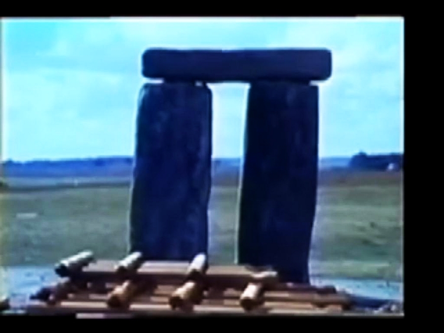 Building Stonehenge at Stonehenge, A Trilithon Model | CLONEHENGE