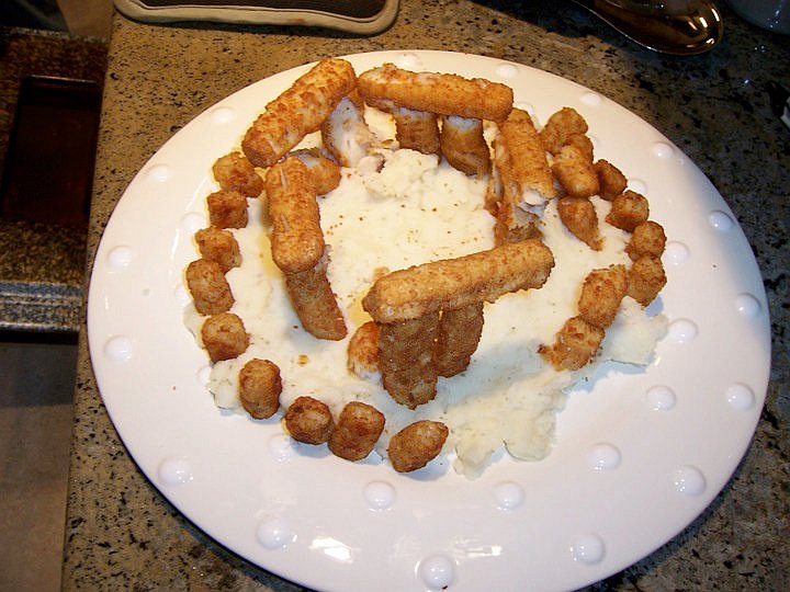 Fish Finger/Tater Tot Henge | CLONEHENGE