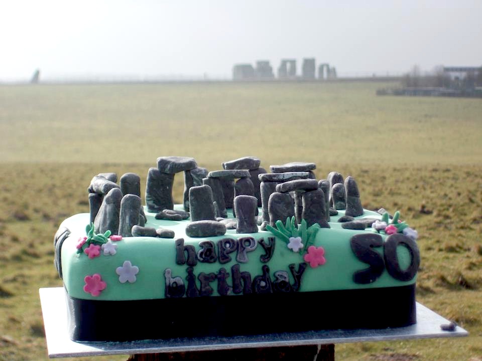 Stonehenge cake | CLONEHENGE