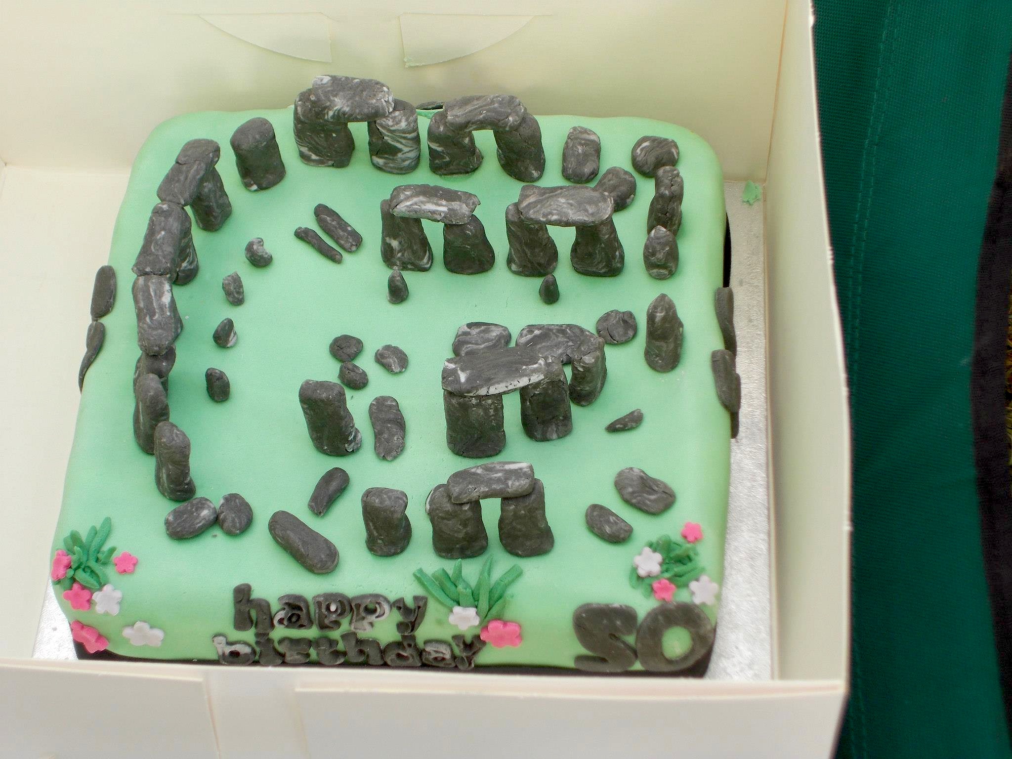Stonehenge cake | CLONEHENGE