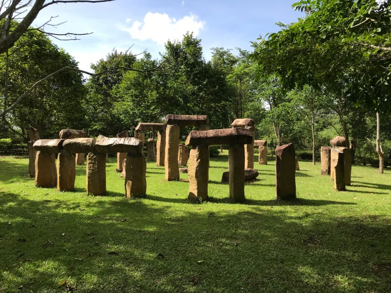 CLONEHENGE | A blog about Stonehenge Replicas. We kid you not. | Page 4